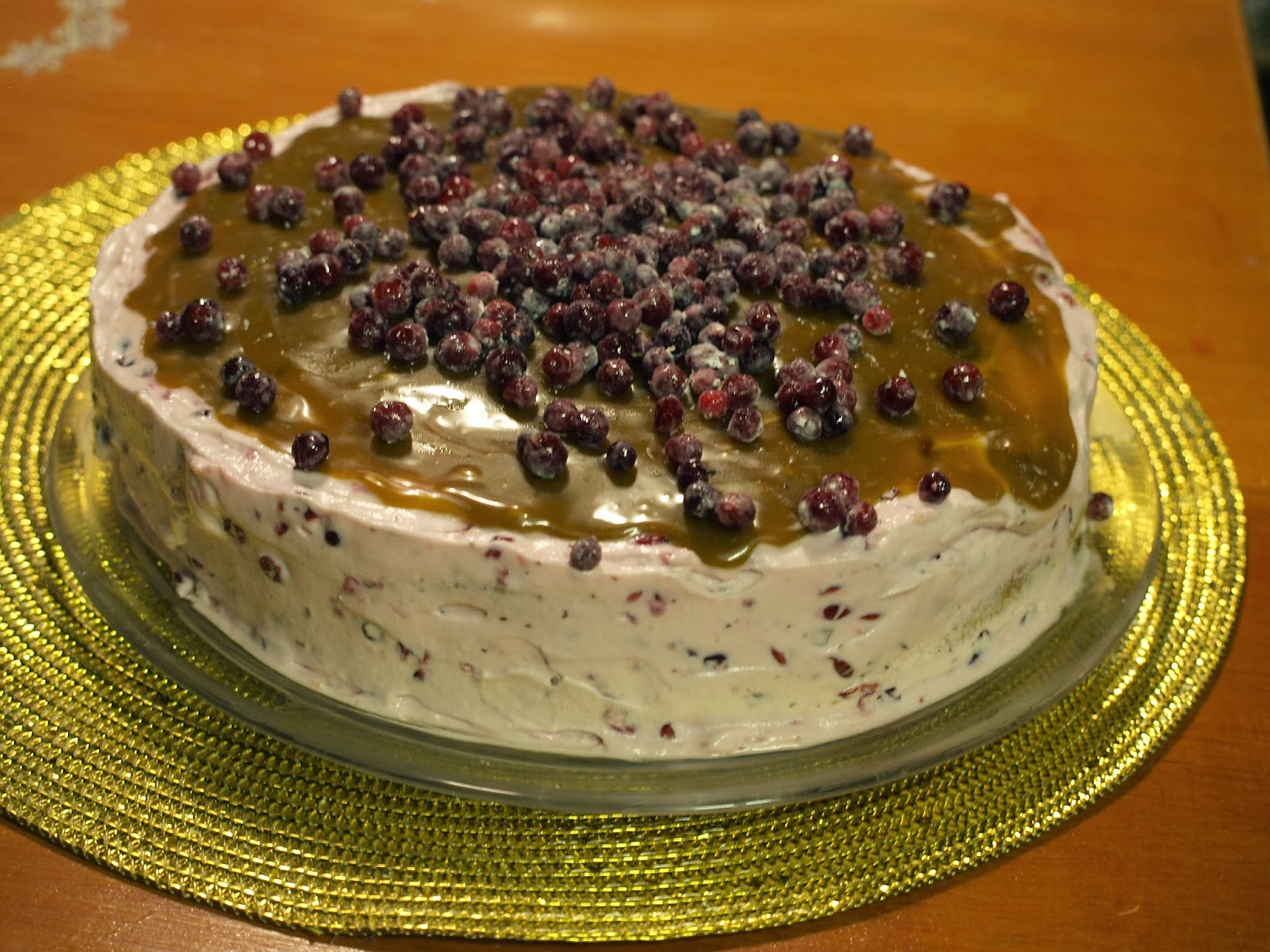 Jennan Salainen Maailma: Kinuski-puolukka kakku