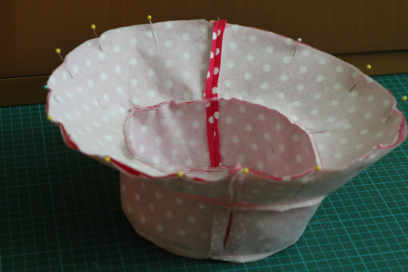 mommy sew pretty: Quick tip on Reversible Bucket Hat