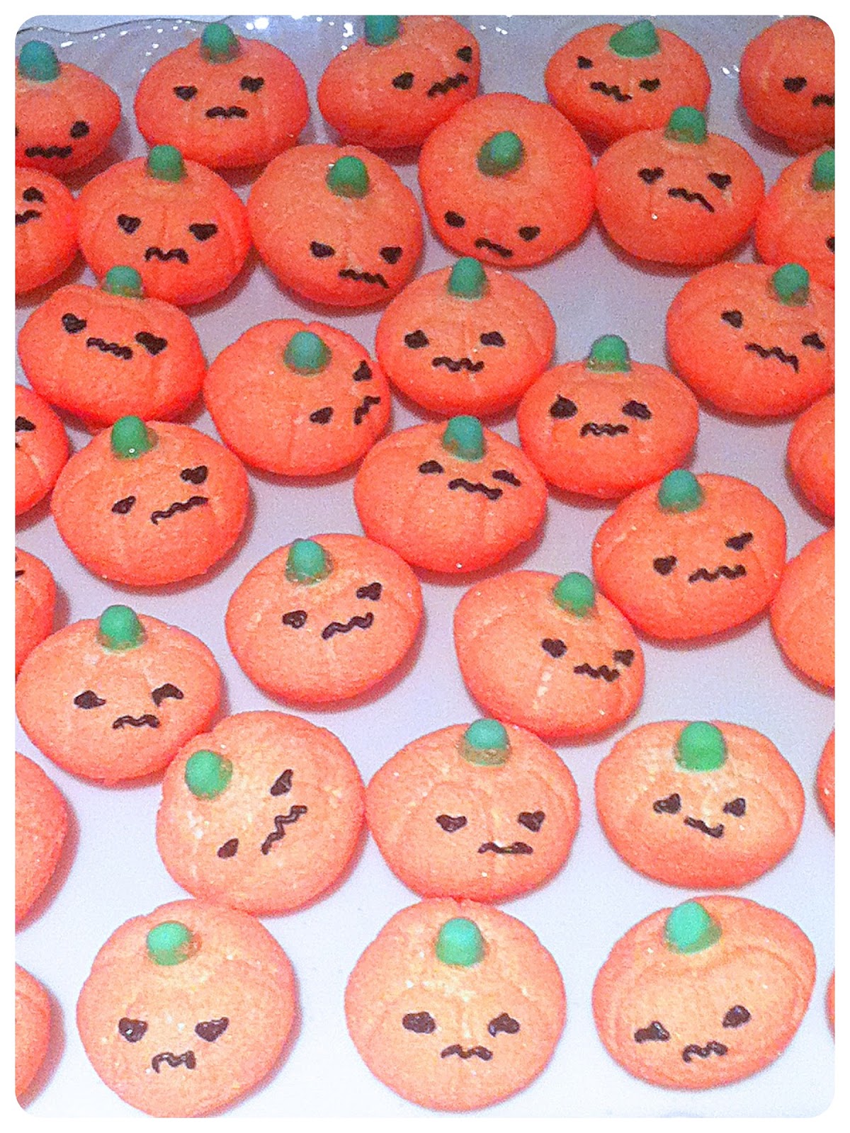 Halloween Bake Off & Cake | Chérie Kelly