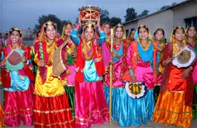 ROYAL PUNJABI CULTURE: The " JAGGO " ceremony.