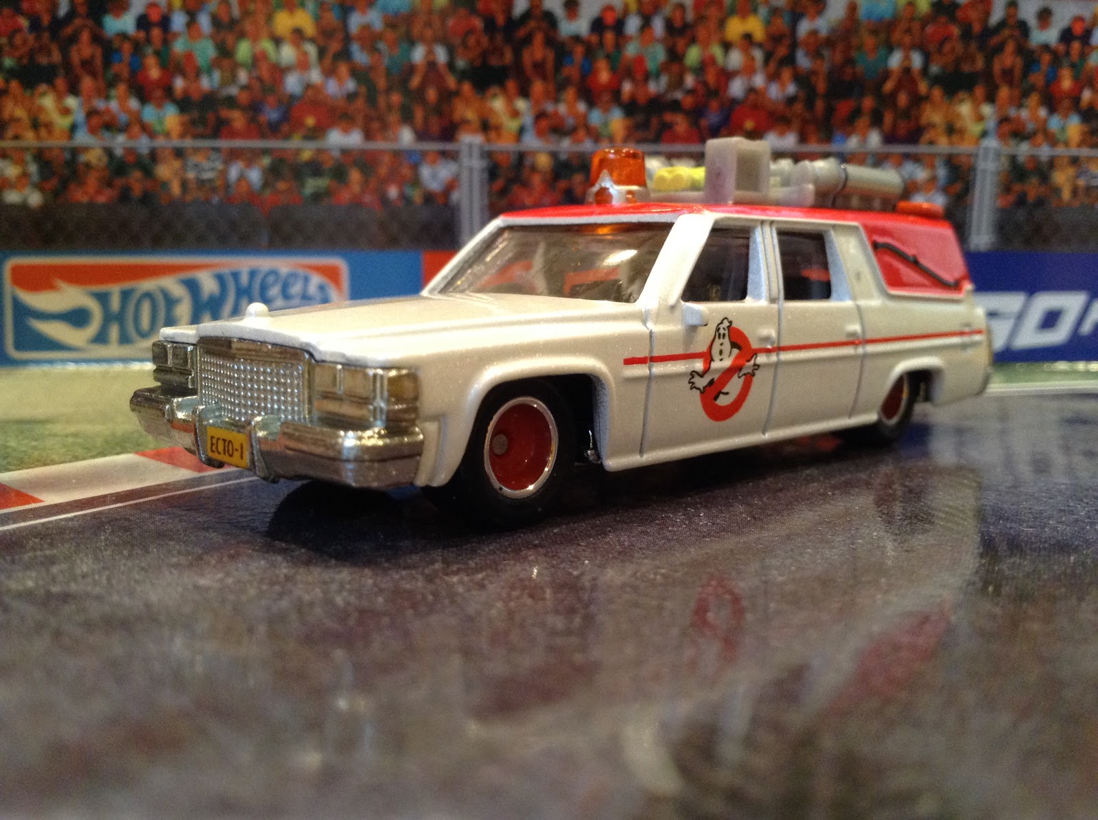 JULIAN'S HOT WHEELS BLOG: 2016 Ghostbusters 2-Pack: Ecto-1 & Ecto-2 ...