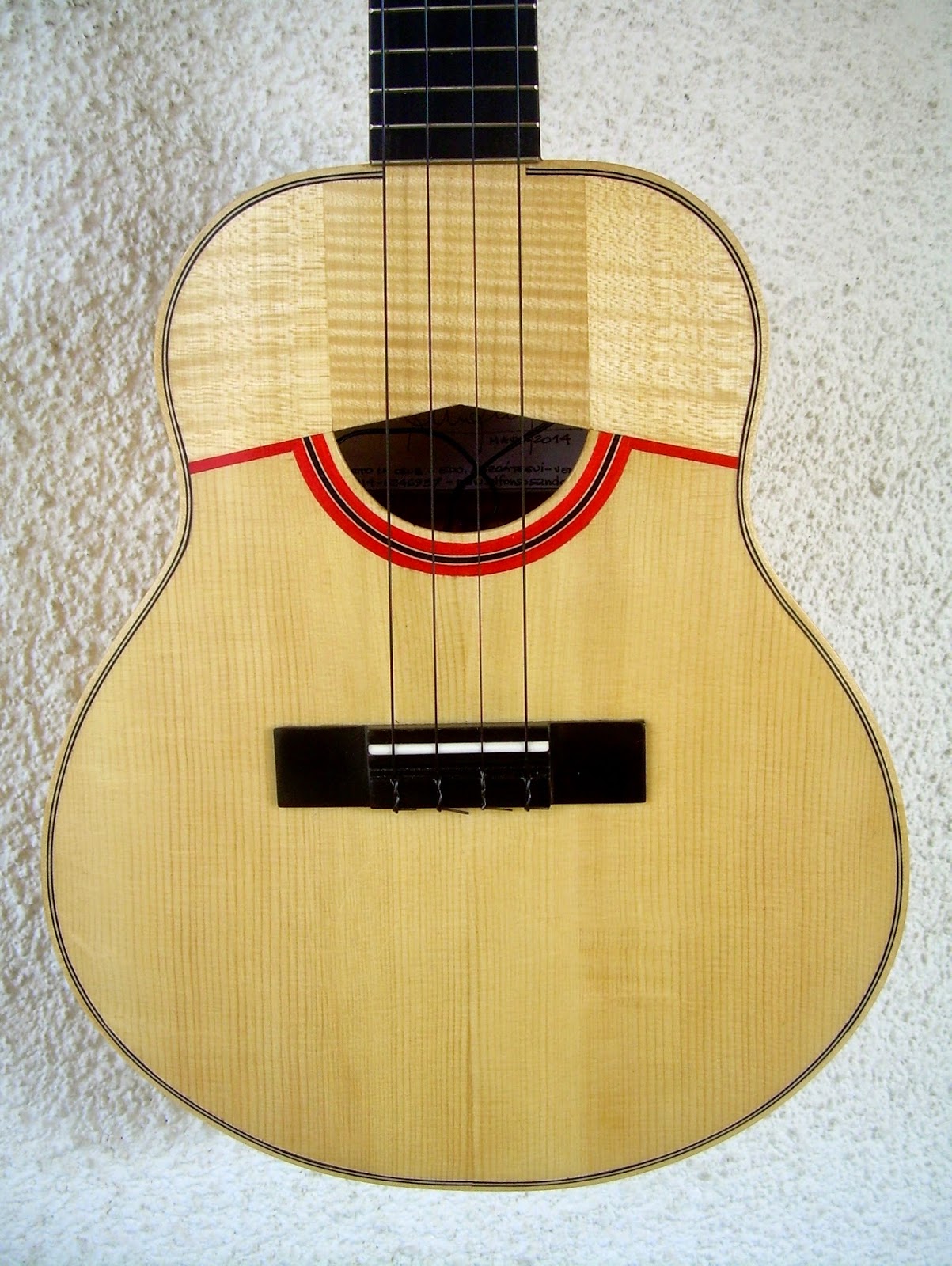 Alfonso Sandoval - Luthier: CUATRO VENEZOLANO