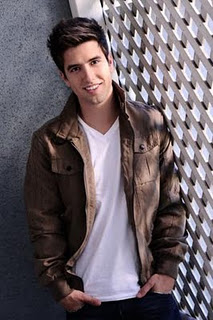 Los Ojos del Espectador: Logan Henderson