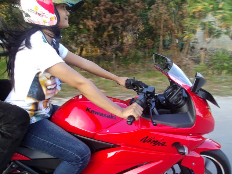 Kumpulan Foto Cewek Cantik Bikers Motor Gede (Moge) ~ Mamah Muda Blogr