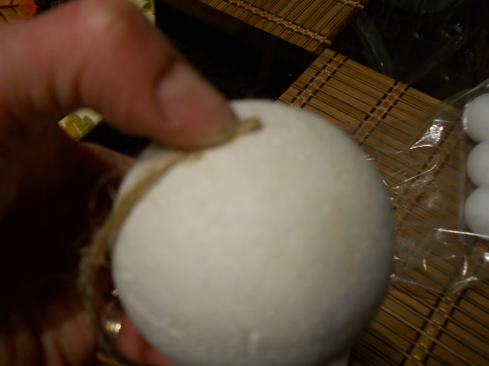 Creative Commotion: Jute Wrapped Orbs :)