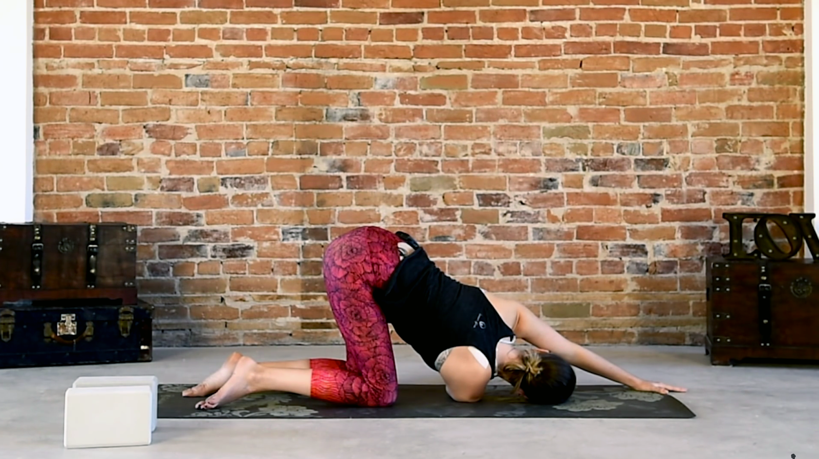 5 Poses to Target Upper Back Knots - Yoga with Kassandra Blog