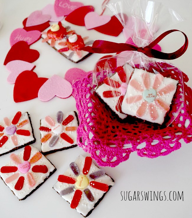 Sugar Swings! Serve Some: Candy Valentines on Chocolate Graham Crackers