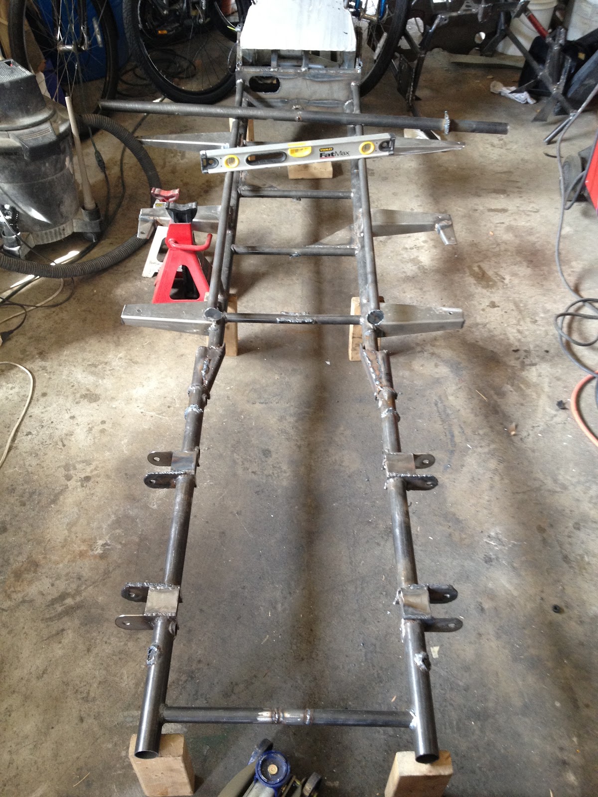 Crockett Motor Works: Frame modification phase 1
