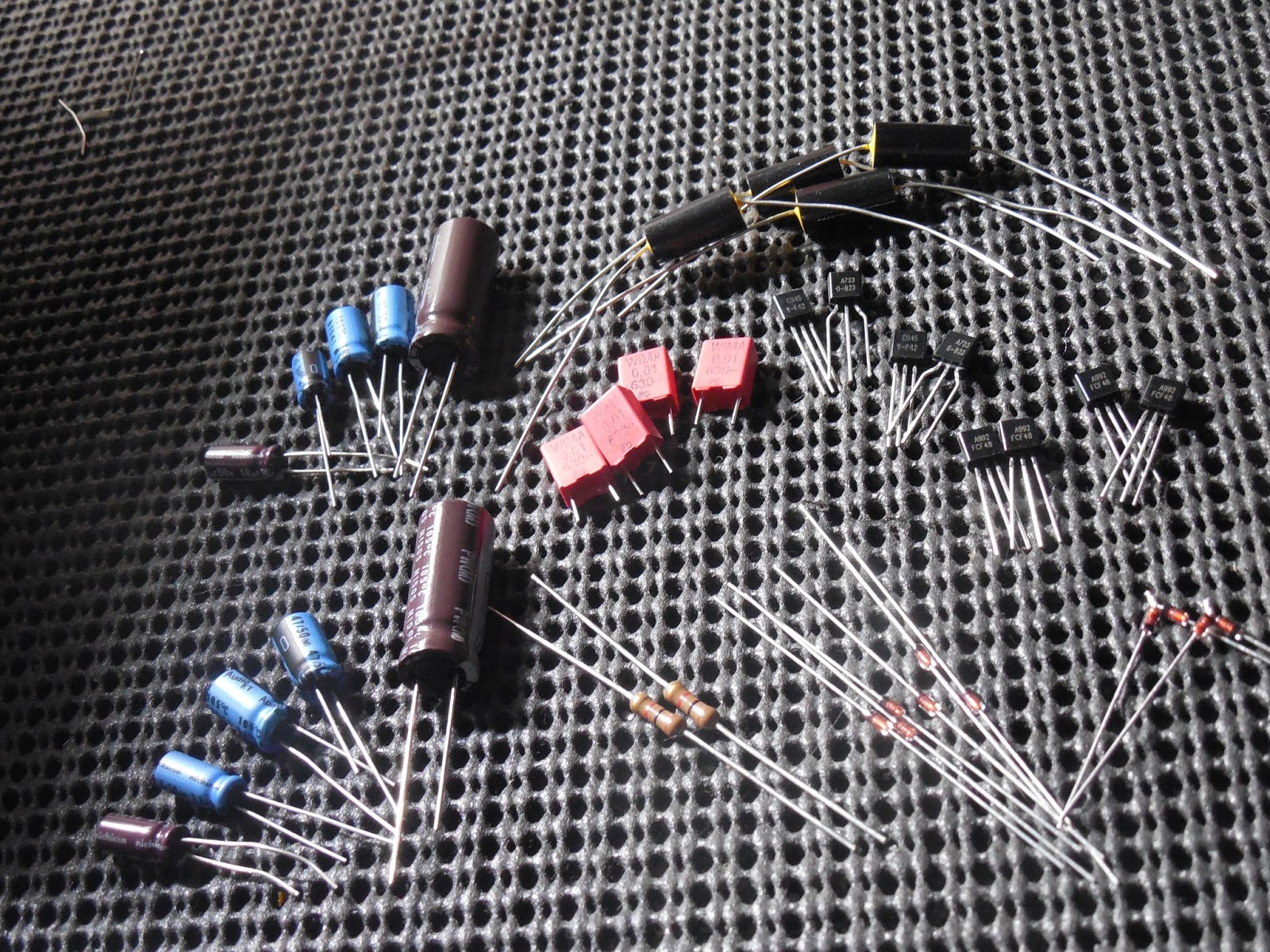 Vintage Hi-Fi Audio Restorations: Marantz 2250B Receiver W/ BA312 ...