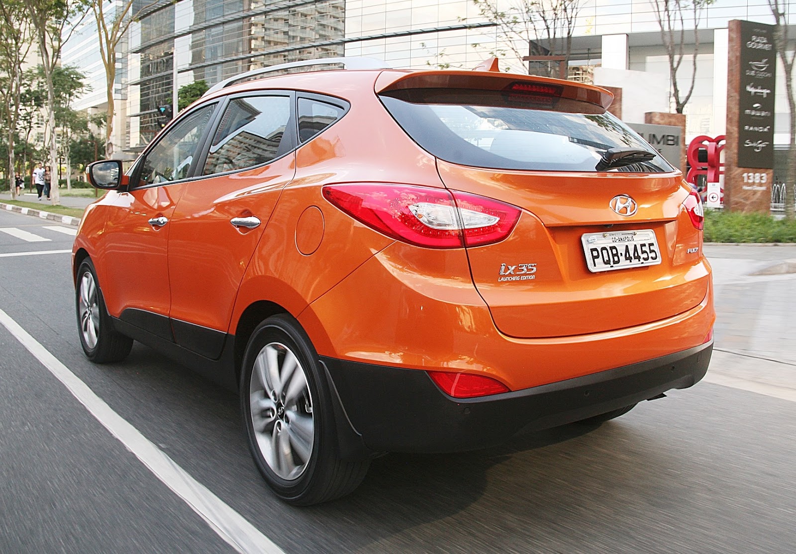 Hyundai apresenta ix35 2016, reestilizado, partindo de R$ 99 990