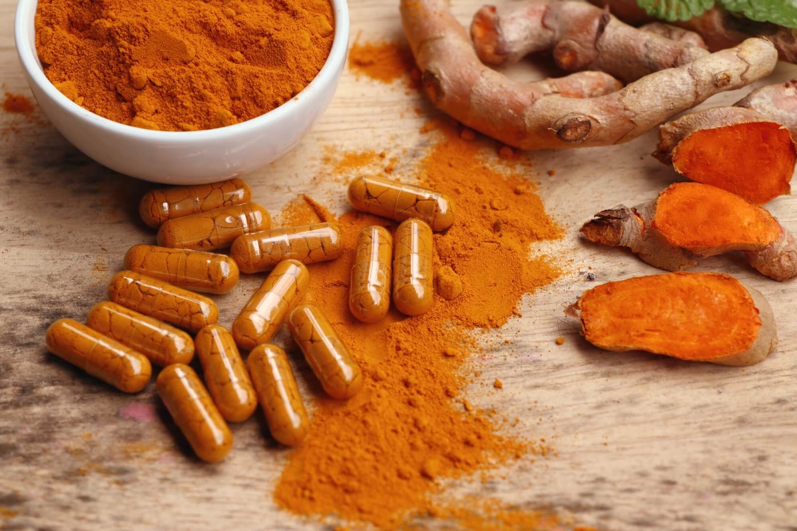 Real Herbs Hellas: Κουρκουμίνη (Curcumin): Η "Χρυσή" Ασπίδα Προστασίας ...