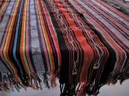 MOTIF KAIN TENUN ALOR NTT - MARICA DESA KAYANG ALOR NTT