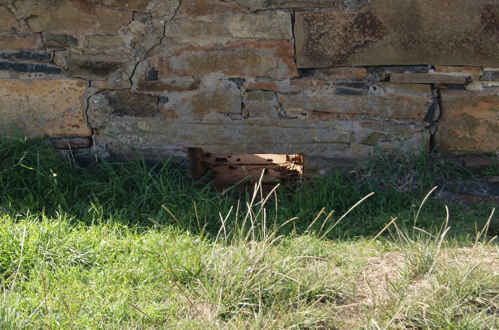 On The Convict Trail: The Spiky Bridge