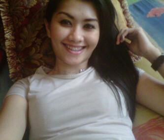 SELINGKUH DENGAN JANDA MUDA DAN HOT - Cerita Seks 69