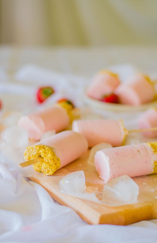 Mix and Stir: Strawberry Cream Cheese Popsicles