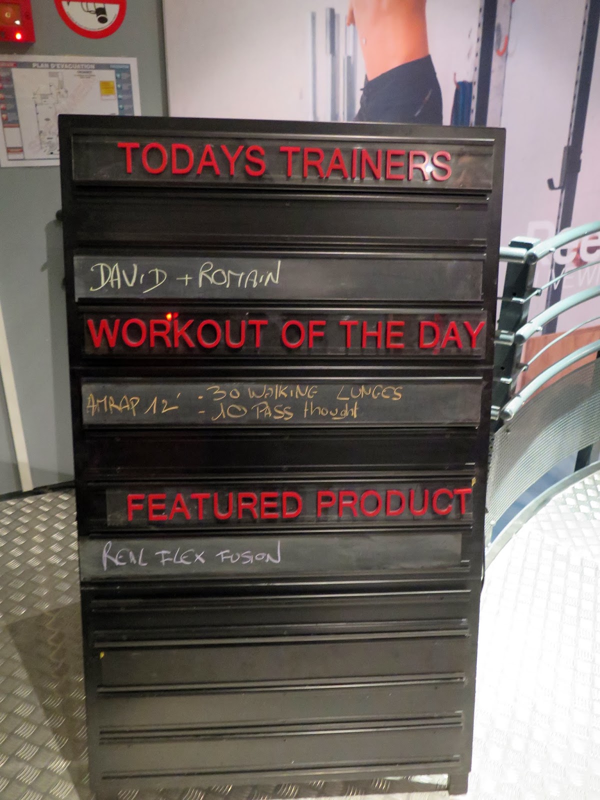 Jes' CrossFit Blog: Reebok CrossFit Louvre
