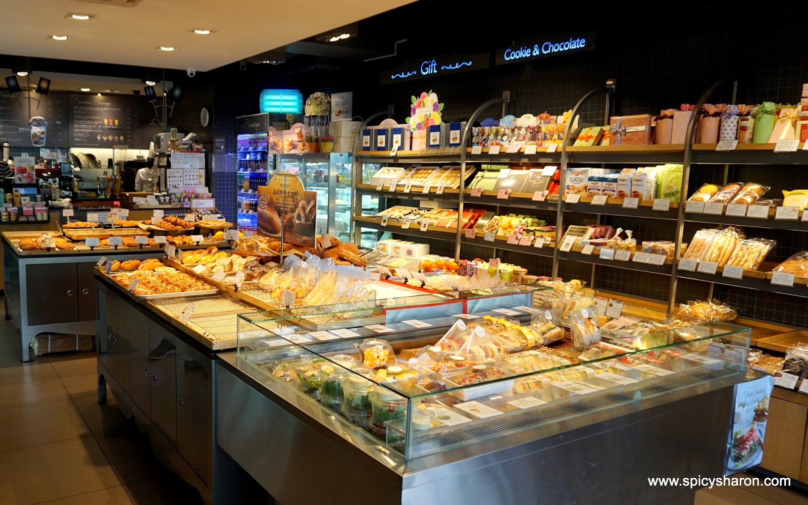 Korea Travelogue: Myeongdong Food Guide & Surrounding Eats - Spicy ...