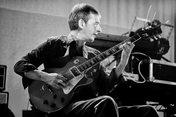 PREPARED GUITAR: Gary Smith 13 questions