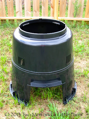 Two Men and a Little Farm: THE EARTH MACHINE COMPOSTER