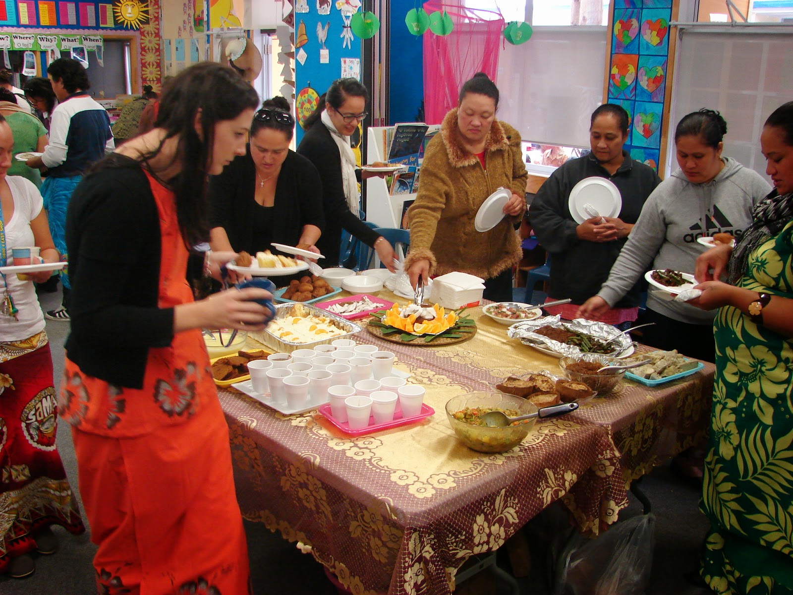 Teine ma Tama Samoa: Tutoatasi o Samoa