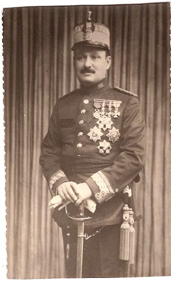 AMANTES DE LA HISTORIA: EL CALVARIO DEL GENERAL LUIS CASTELLÓ