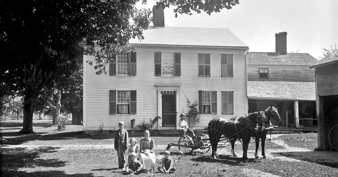 History in Photos: Howes Brothers