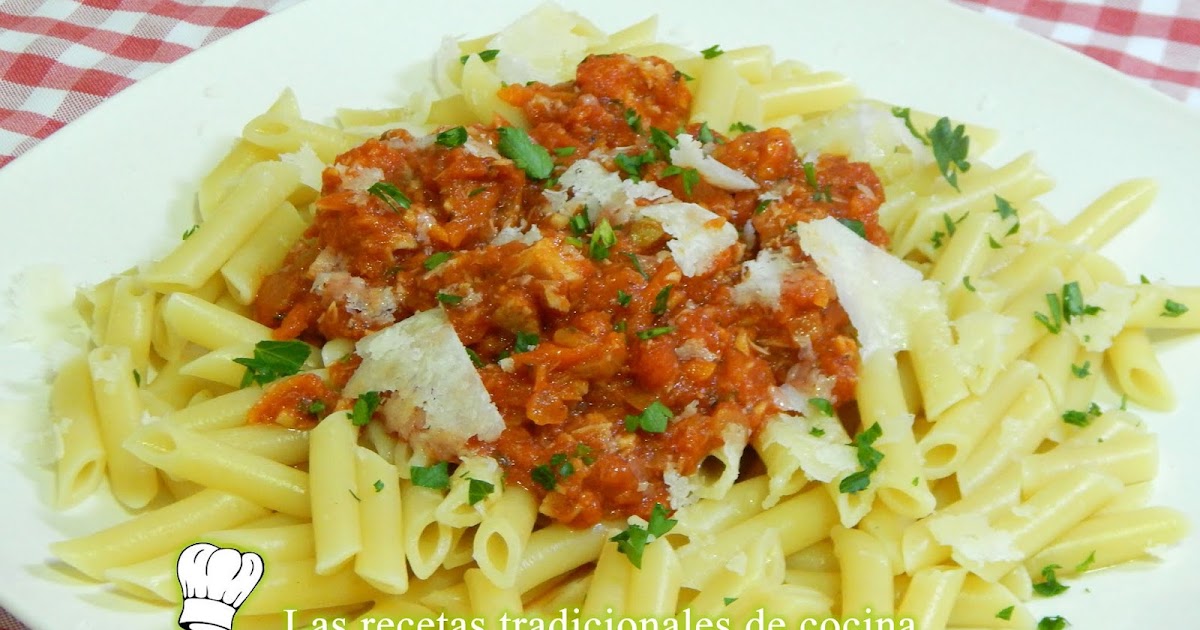 Cómo hacer macarrones con salsa de tomate y atún