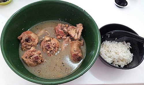 (Eat to Live) or (Live to Eat): WG Kacangma Chicken