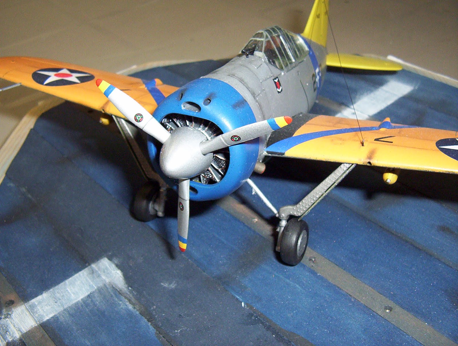 Scale Model Hobby: U.S. NAVY BREWSTER F2A-2 BUFFALO