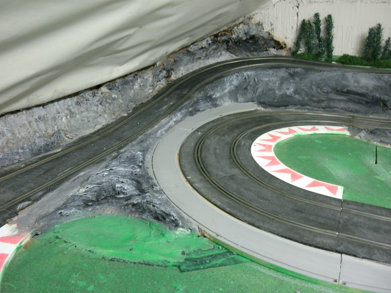 Bob's Scalextric Project: January 2012