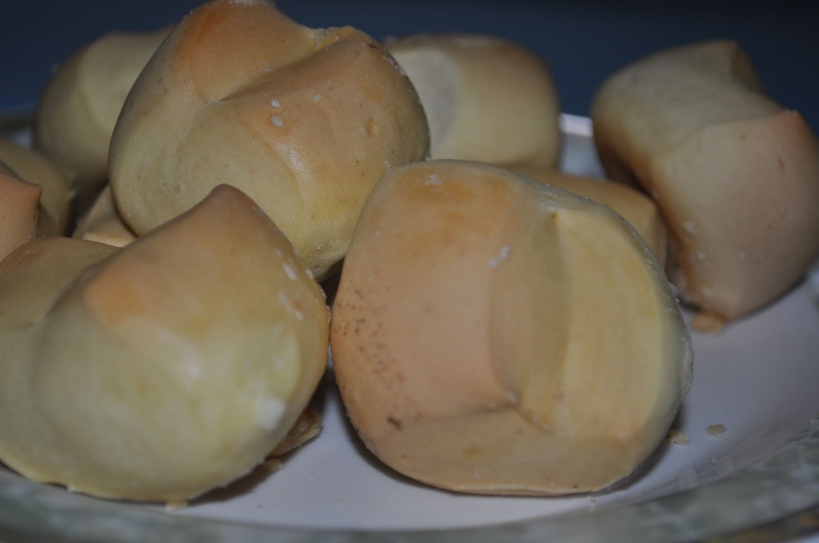 Bulusan Graffiti: Bulusan breads and its unusual and sometimes funny names