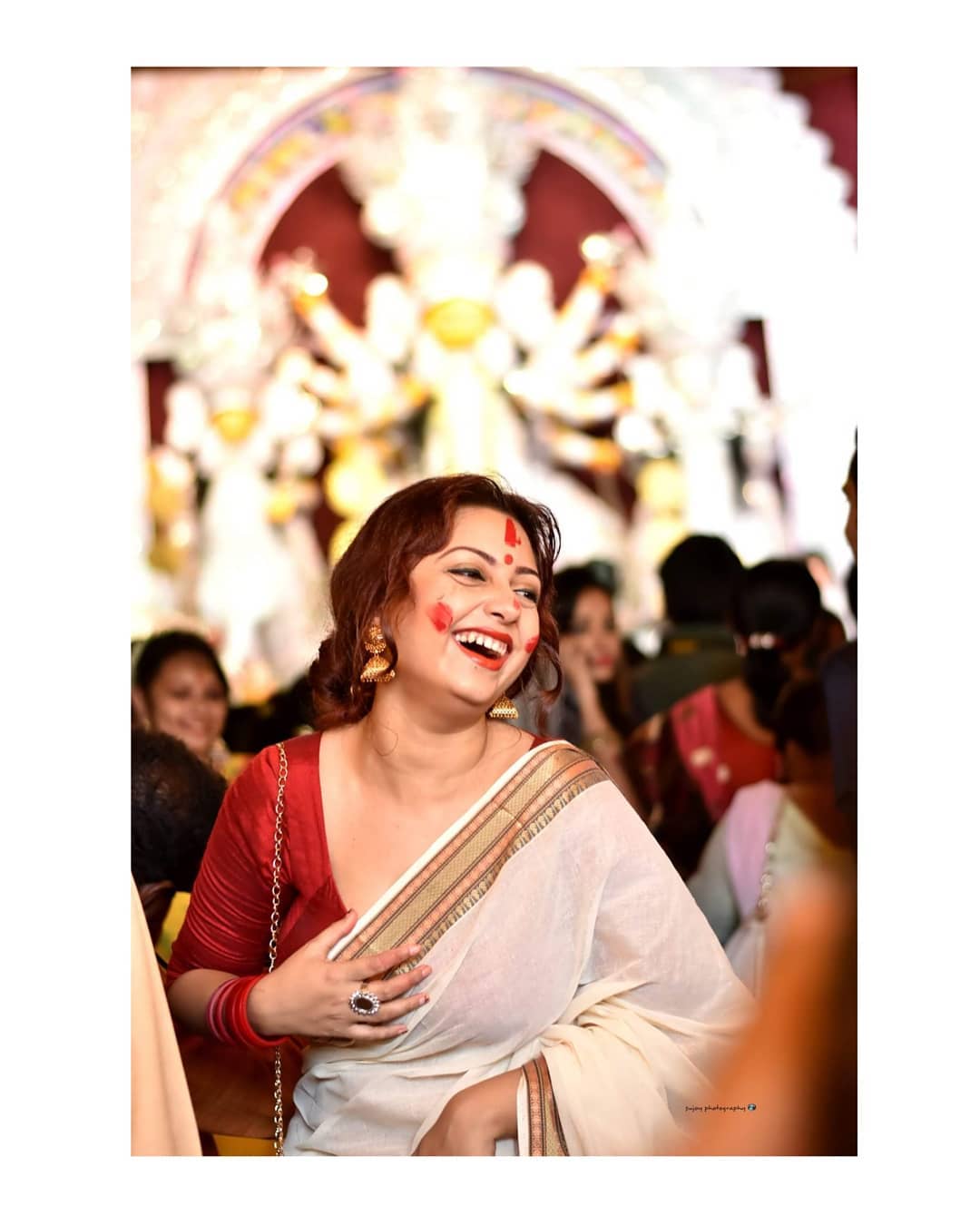 Hottest Internet Sensation Rupsa Saha: Stunning Saree Image Collection ...