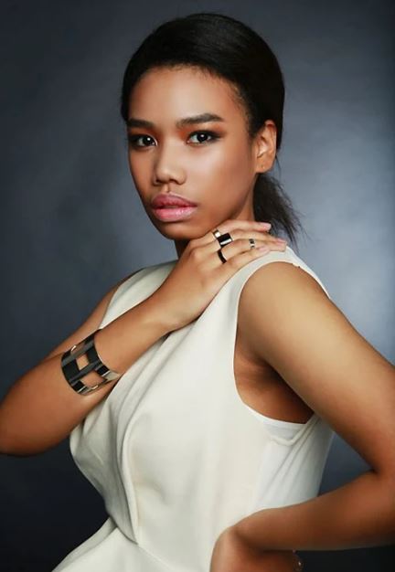 10 PRECIOSAS CELEBRIDADES QUE DESAFÍAN LOS ESTÁNDARES DE BELLEZA CON SU ...