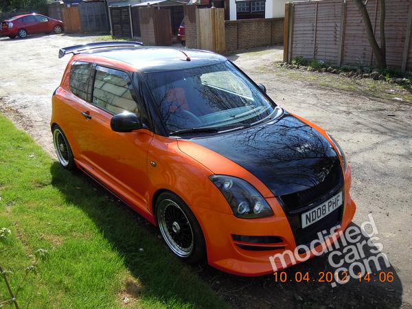 Swift R Brothers: Orange Suzuki Swift R