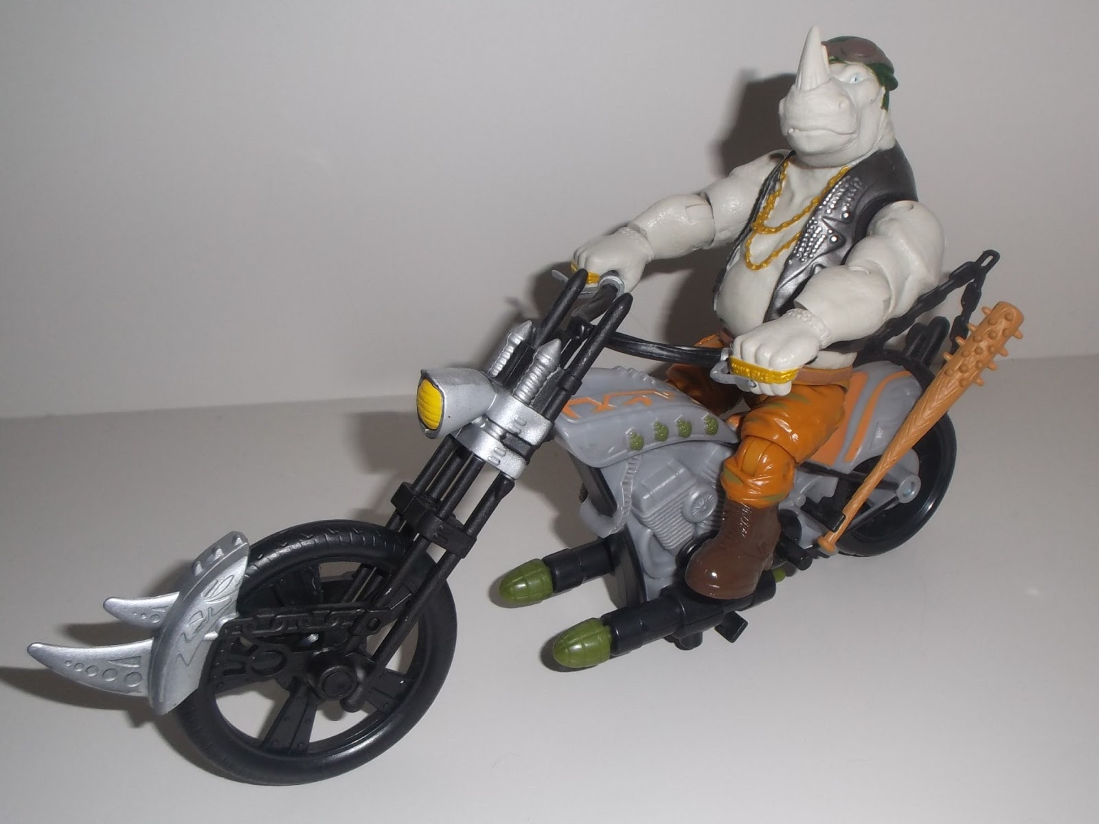 2 Minute Toy Break!: TMNT O.O.T.S. - Rhino Chopper w/ Rocksteady