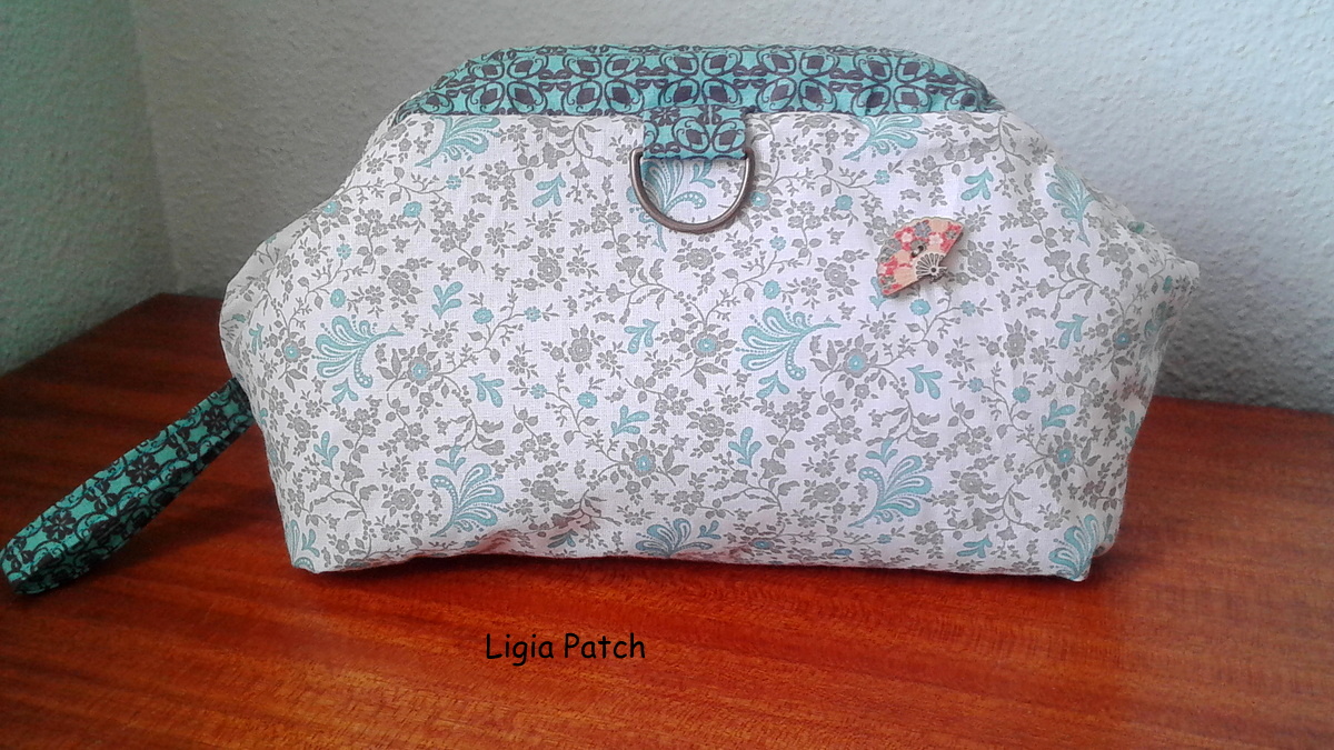 Ligia Patch: NECESERES CON BOQUILLA TUBULAR