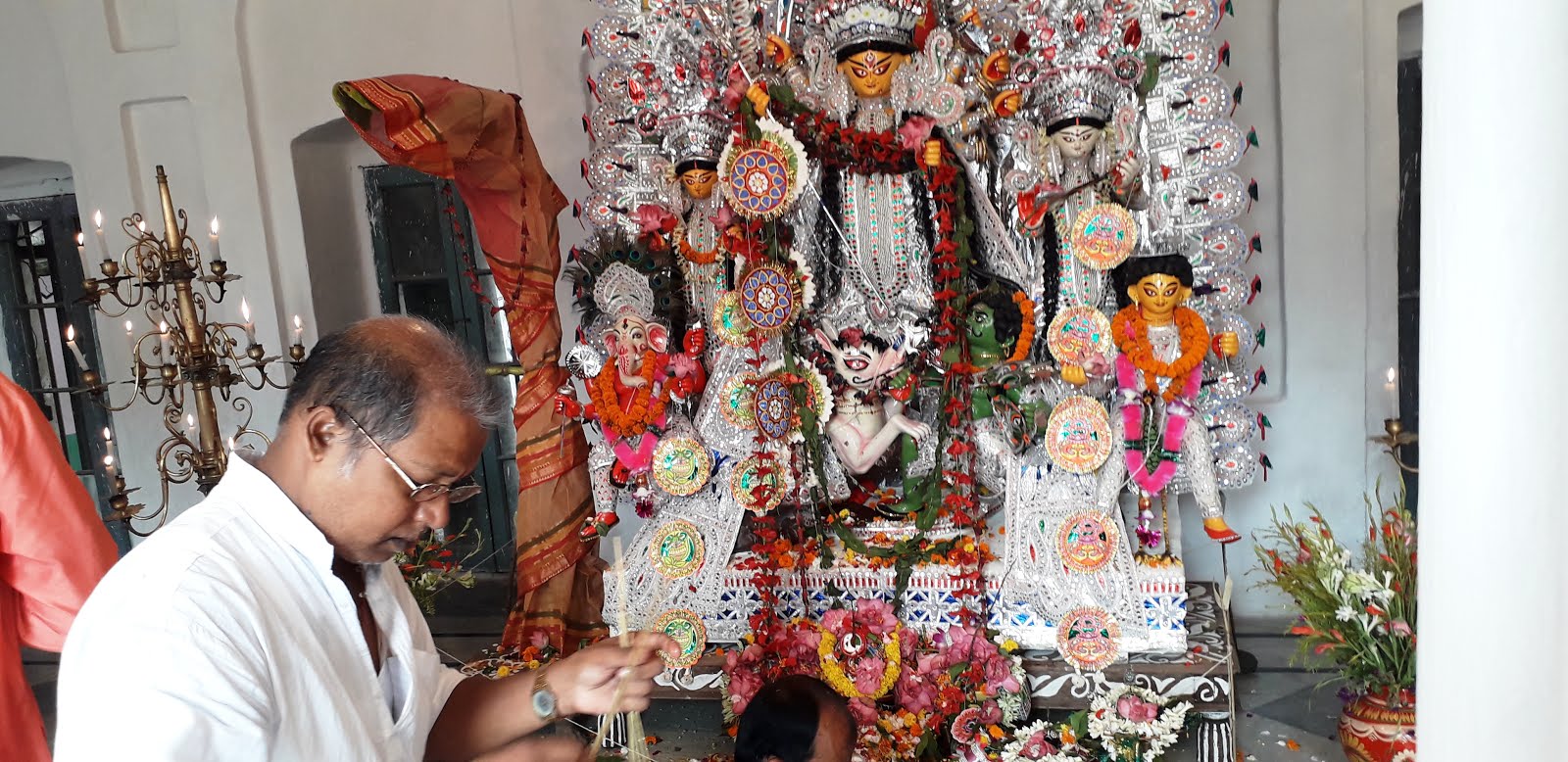Sights & Sounds of India- and beyond: Durga Puja in Ancestral Homes of ...