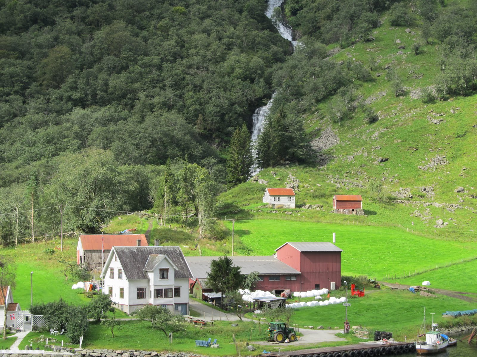 Summit Musings: Barn Charm - from Norway