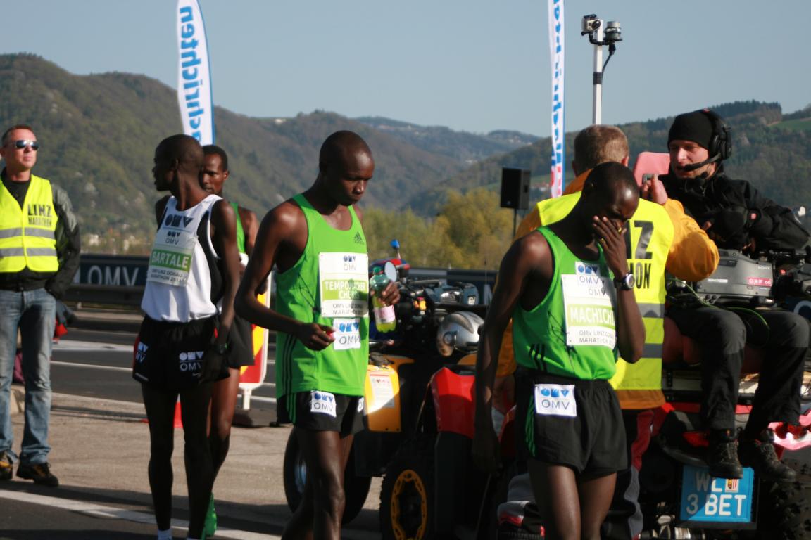 riki´s lauf-Fotos: OMV Linz Marathon 2011