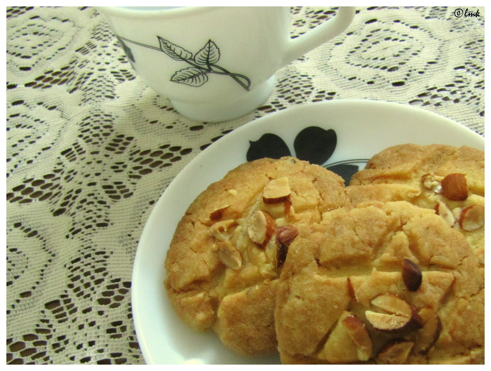 My Kitchen Lab!!!: Simple Indian Cookies