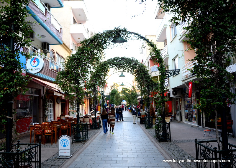 Sunny Days in Selcuk | Lady & her Sweet Escapes