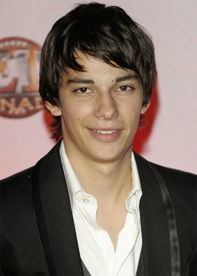 NOTICIAS Y EFEMERIDES MUSICALES Y DEL CINE: DEVON BOSTICK, UN 13 DE ...