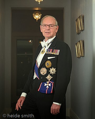 Sir_Ninian_Stephen - former Governor General to Australia | Men dress ...