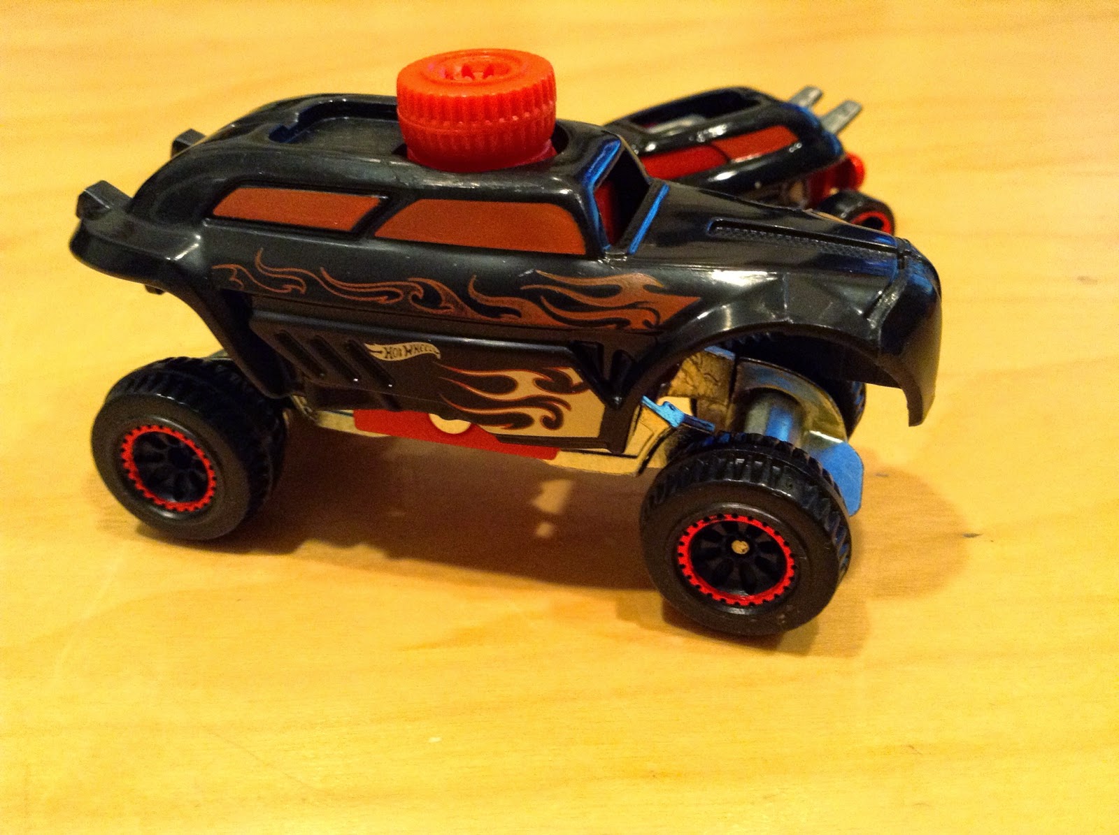 JULIAN'S HOT WHEELS BLOG: Extreme Shoxx Rip Rod & Mainline Rip Rod