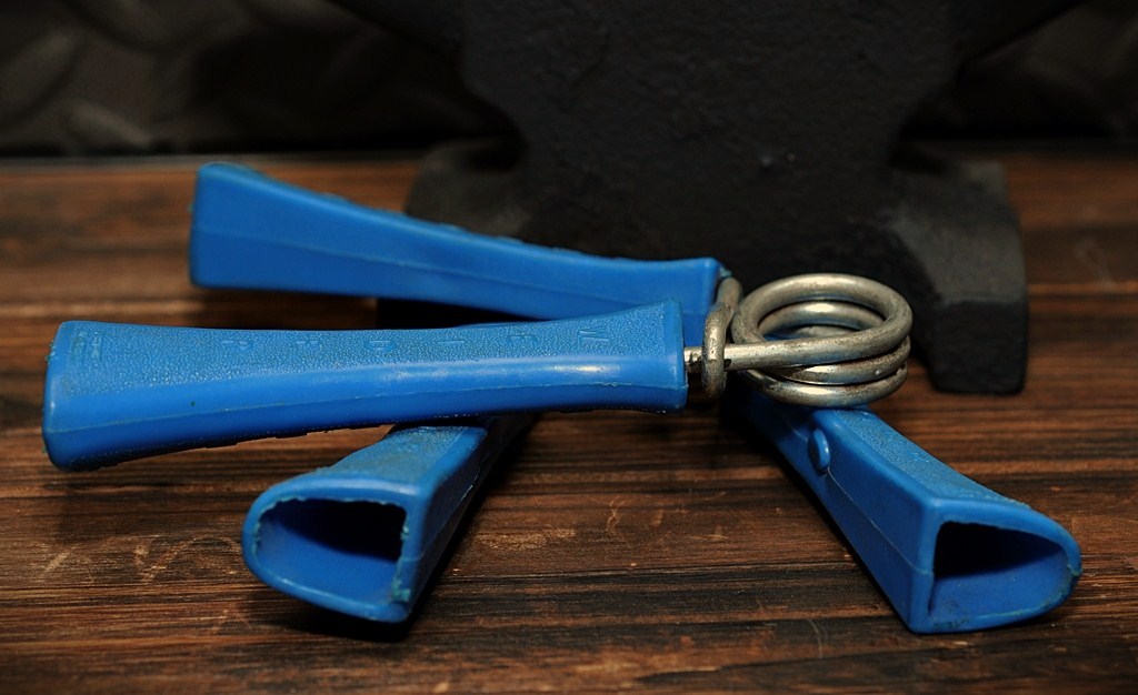 Mighty Joe's Grippers & MORE!: Vintage Weider Hand Grippers