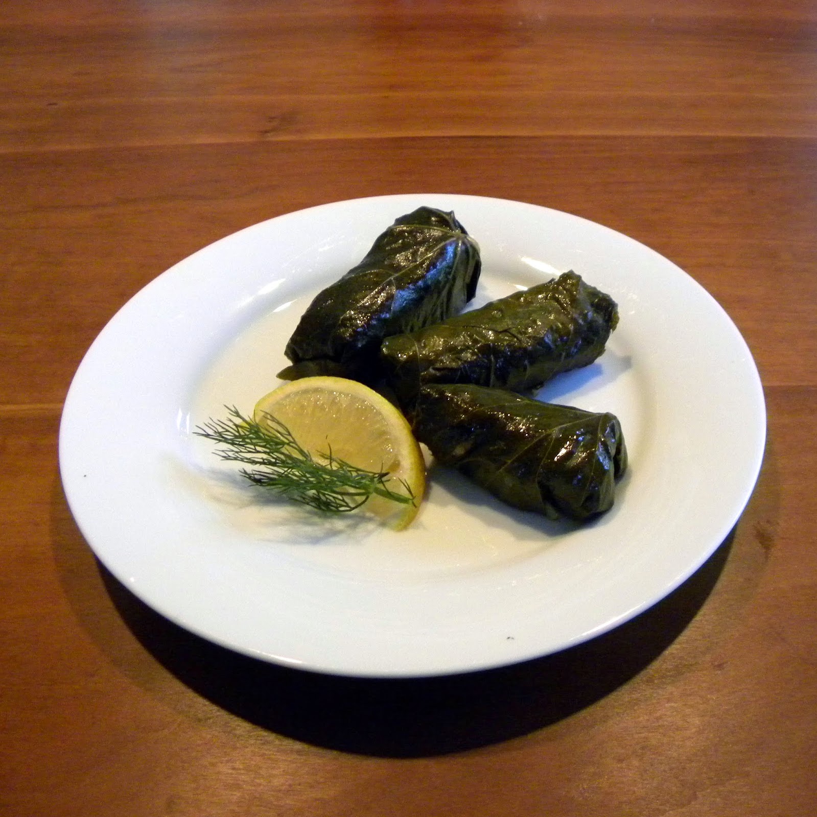 Cook's Cache: Dolmadakia (Stuffed Grape Leaves)