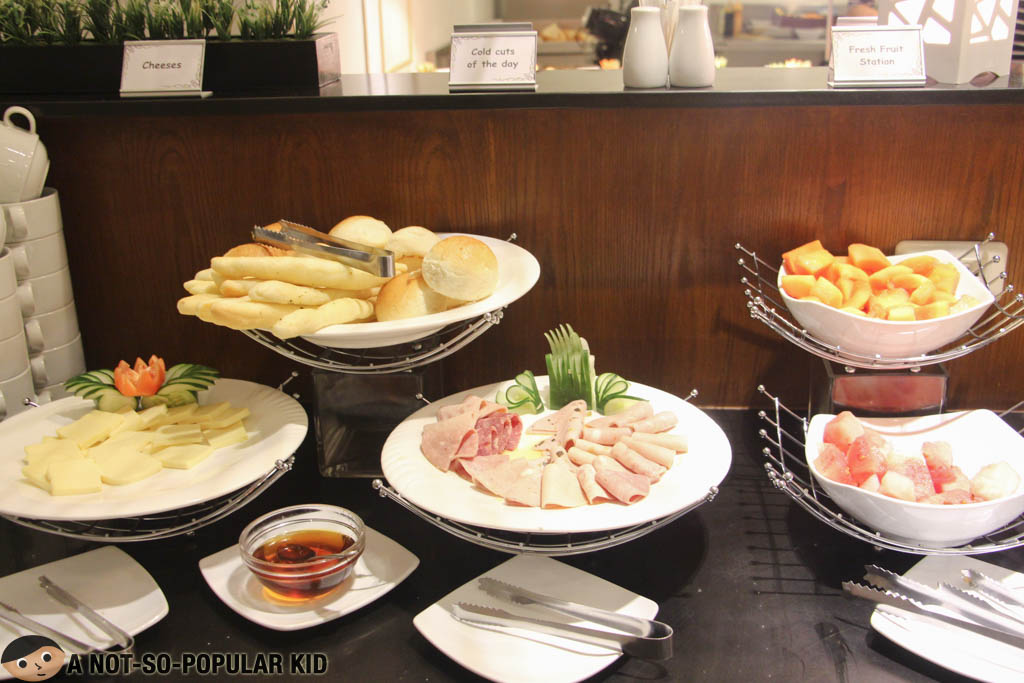 7 Flavors Buffet Restaurant by Chef Boy Logro in San Juan - A Not-So ...