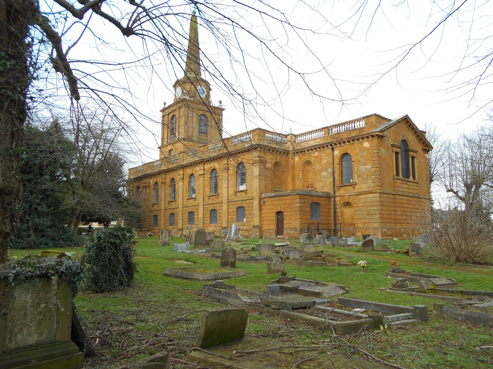 Tony's Blog: Holy Cross Church, Daventry