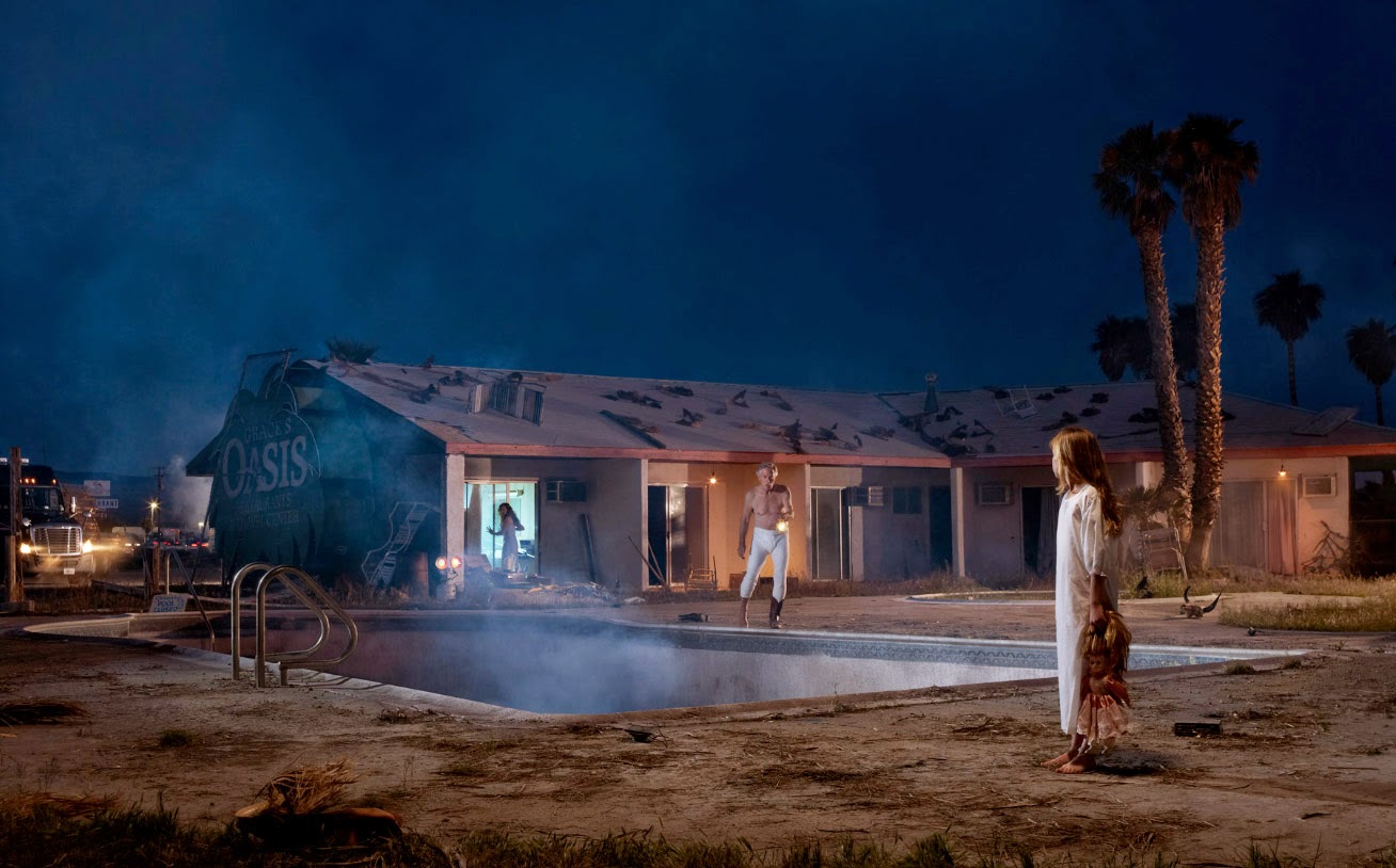 Dramatic and Cinematic photography by Gregory Crewdson | Art is the KEY