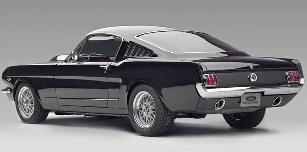 EL FORD MUSTANG PREPARA SU ANIVERSARIO